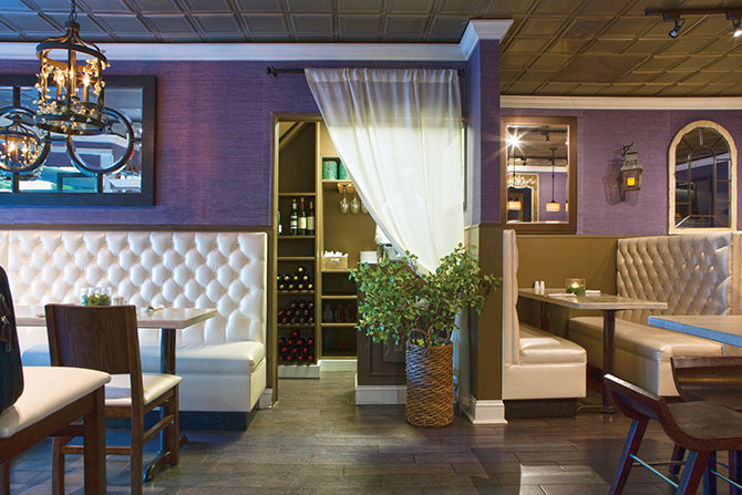 Going Greek | Moffly Media