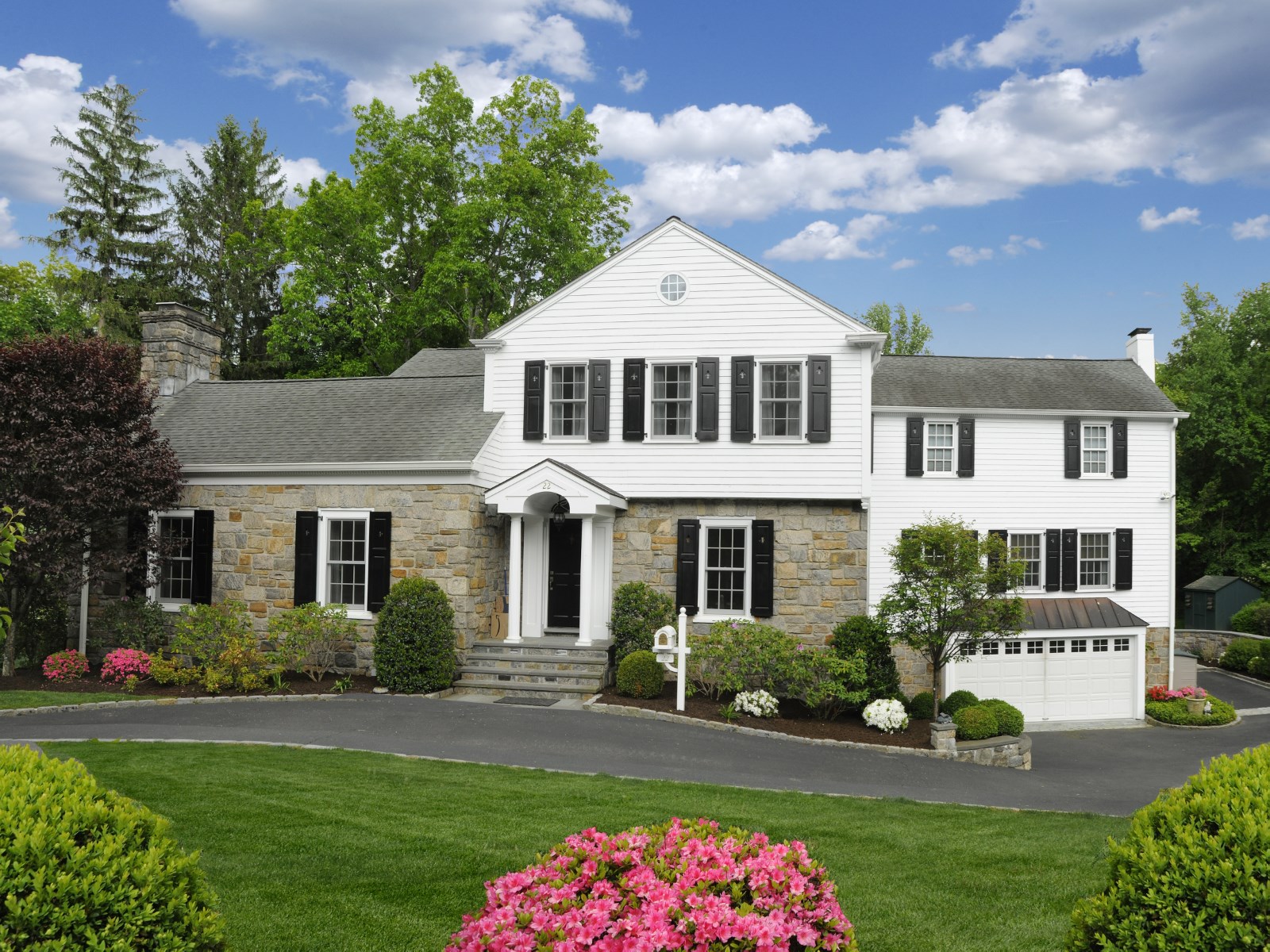 House of the Week: Mid-Country Colonial | Moffly Media